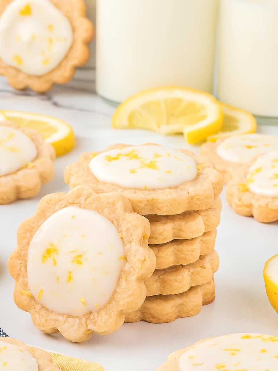 Spekulatius - Classic German Spiced Cookies - Cheerful Cook