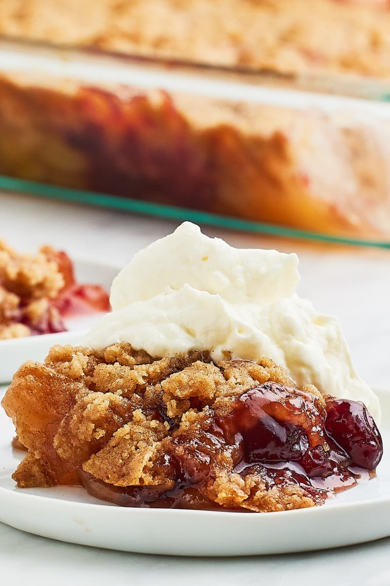 Christmas Dump Cake (4 Ingredients)