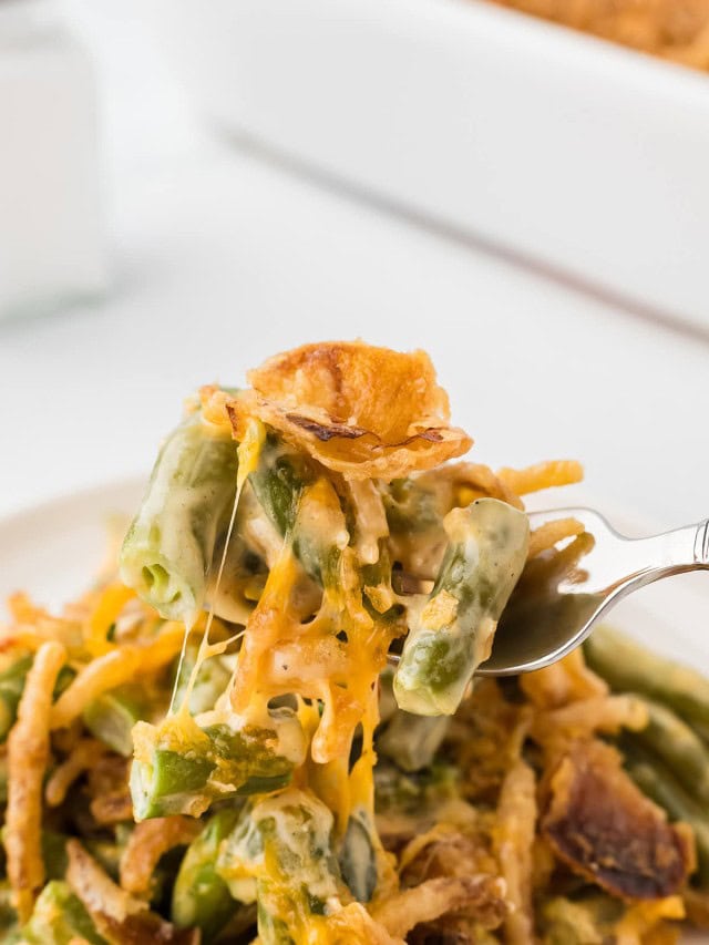 Easy Extra Cheesy Green Bean Casserole Recipe