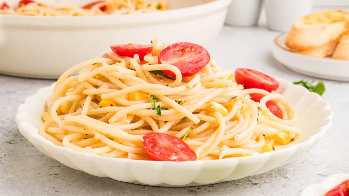 Easy Summer Pasta with Grilled Corn and Lemon Cream Sauce