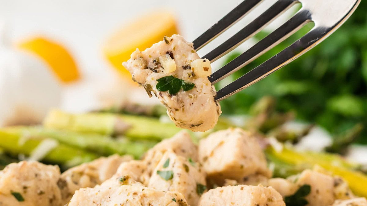 Garlic Butter Chicken Bites (Easy 20-Minute Dinner)
